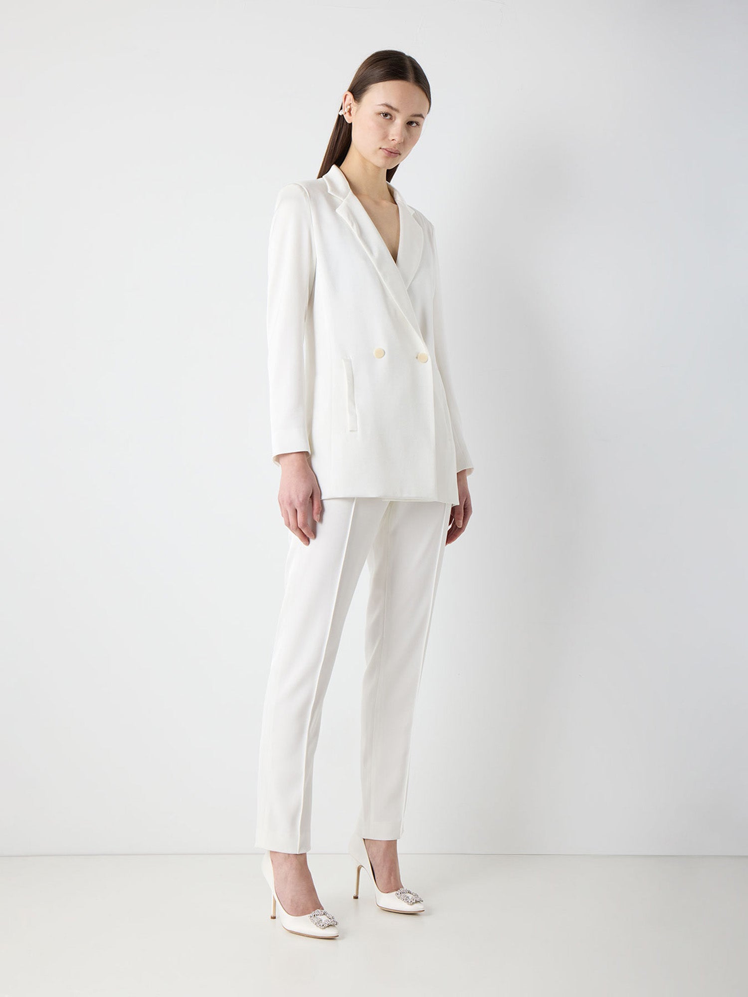 The Blank Canvas Collection – Alejandra Alonso Rojas